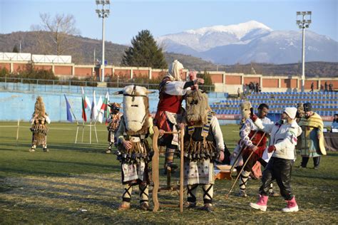Награди за кукерски групи от община „Тунджа“ — Радио и ТВ 999 новини от България и света