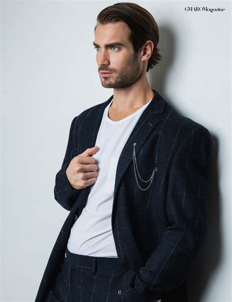 Lucas Bloms Dt Model Management
