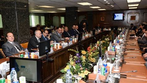 مصر للطيران تنجح فى تجديد اعتماد شهادة الأيوزا الدولية وزير الطيران