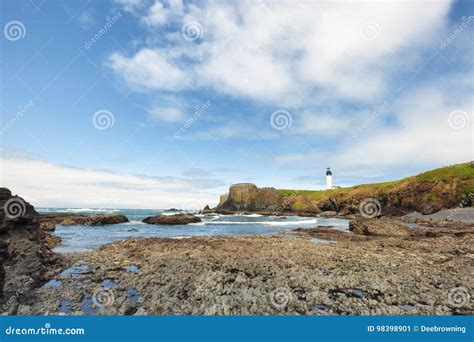 Yaquina Head Lighthouse Cobble Beach Editorial Photo Image Of Beacon