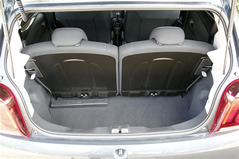 A Lintérieur De La Peugeot 108