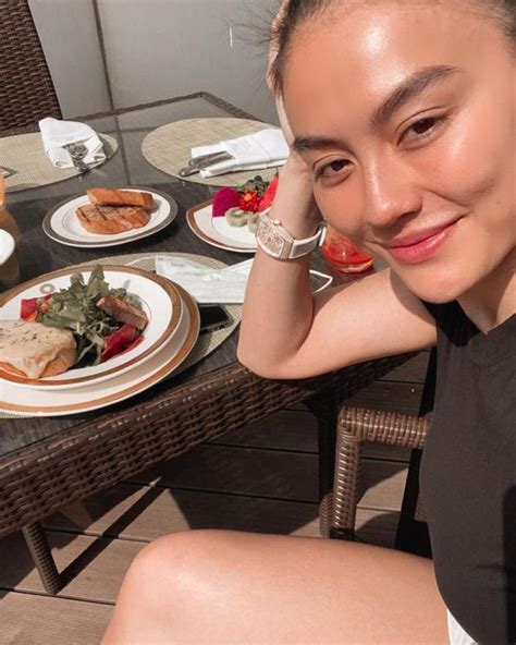 Gaya Agnez Mo Jiplak Karakter Chun Li Gemes Banget