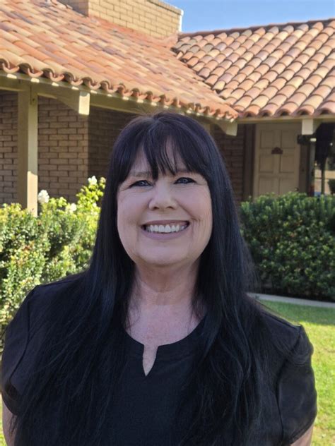 Meet The Team Sandi E Silva Dds