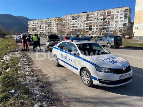 От последните минути Улична шахта бастиса кола на Шато Бургозоне край депото на тролеите във