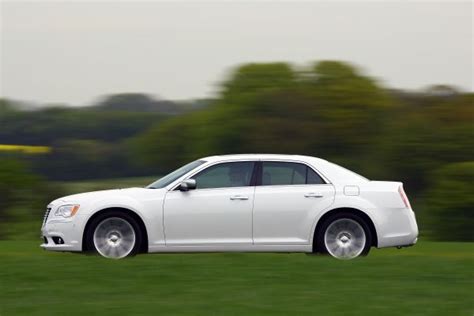 배경 화면 의자 가마 크라이슬러 300 시보레 말리부 Netcarshow 넷 카 자동차 이미지 자동차 사진 2014 300c 영국 버전 바퀴 육상 차량