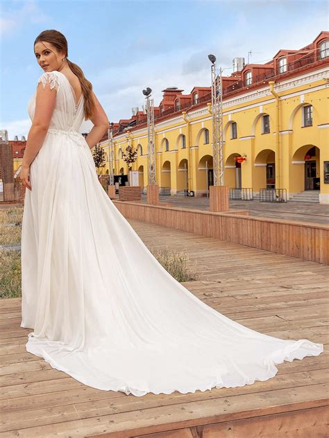 Flowy Chiffon Plus Size Wedding Dress With Cap Sleeves