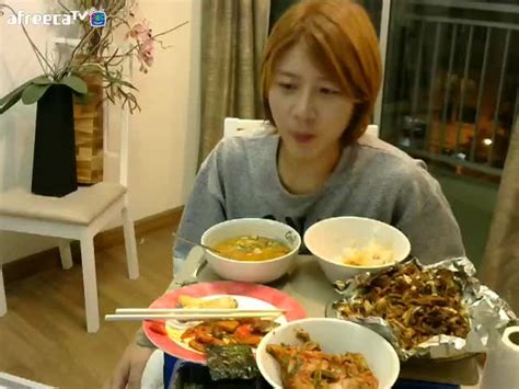 생 트랜스젠더 준비생 태국 씨래기고등어 된장찌개 Soop Vod