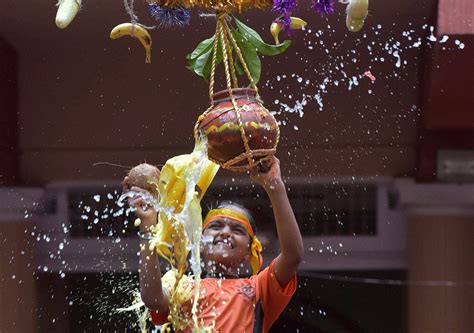 Dahi Handi Wallpapers Top Free Dahi Handi Backgrounds Wallpaperaccess
