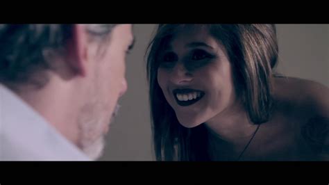 Clara Youtube