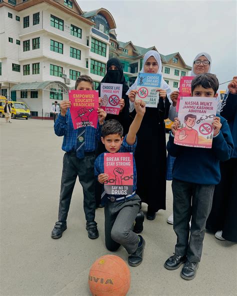 Spring Buds Higher Secondary School Ompora As Part Of The Nasha Mukt