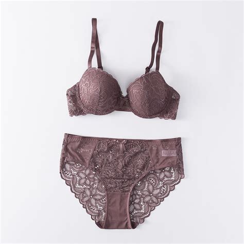Embellished Lace Plus Size Bra Set Wholesale Lady Lingerie Wholesale