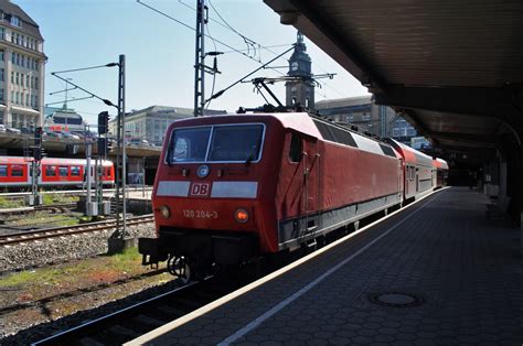 Hier 120 204 3 Mit Einem RE1 RE4311 Hanse Express Von Hamburg Hbf