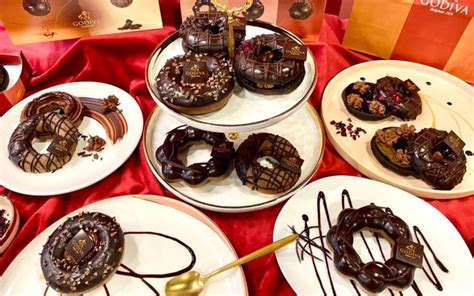 去年賣爆！mister Donut聯名godiva 甜甜圈「買6送3」 美食旅遊 生活 Nownews今日新聞