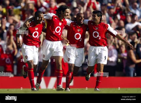 Robert Pires E Ashley Cole Immagini E Fotografie Stock Ad Alta