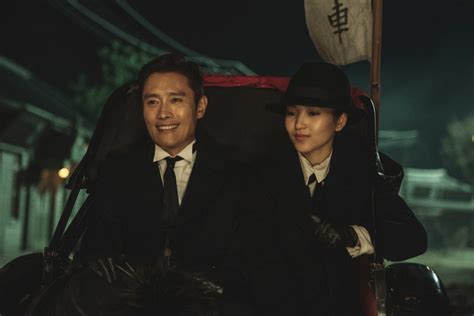 미스터 션샤인 이병헌 김태리 궁금증 자아내는 인력거 투샷 공개