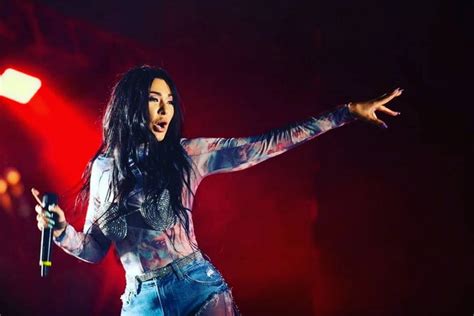 Сања Вучиќ искрена за борбата со вишокот килограми и со Хашимото „Сѐ уште се гледам како дебело