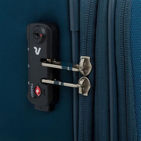 Чемодан Roncato 416101 Speed L Trolley Exp купить в Москве Цена в