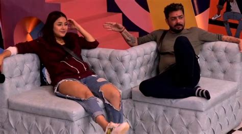 Bb 13 Episode 28 Sneak Peek 01 7 Nov 2019 Shehnaaz Gill Hindustani