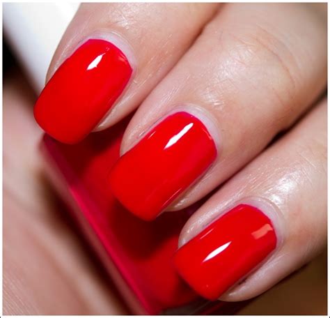 Essie Braziliant Collection Review Photos Swatches Essie Nail