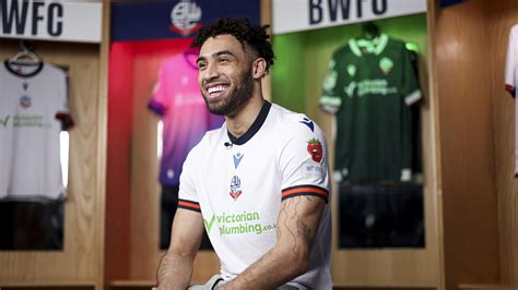 Wanderers Land Striker Etete Bolton Wanderers Fc