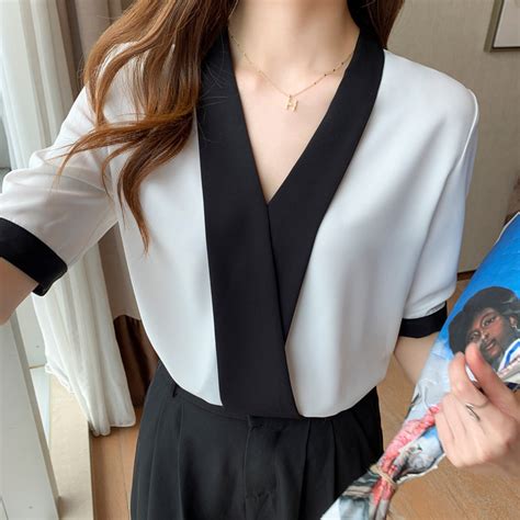 法式v领衬衫女夏短袖设计感小众职业气质雪纺工作服洋气内搭上衣虎窝淘