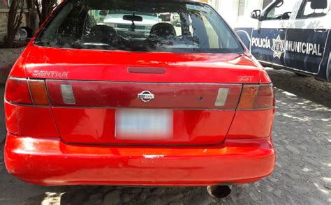 Traían auto robado y los detienen en La Griega Códice Informativo