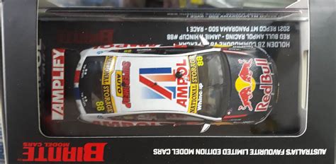 Biante 143rd Scale Diecast Holden Zb Commodore No88 Jamie Whincup