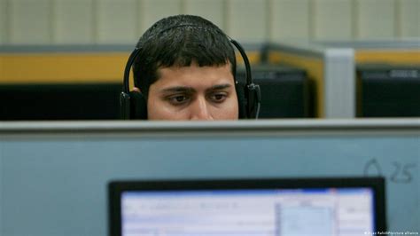 Us Job Cuts Leave Asian Tech Workers In Limbo Dw 12012022