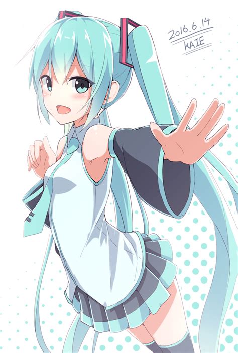 Happy Miku X Post R Awwnime R Hatsune