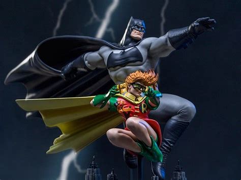 Pin tillagd av Adrino Hamlin på Heroes Comic Books