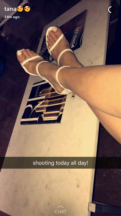 Tana Mongeau Feet