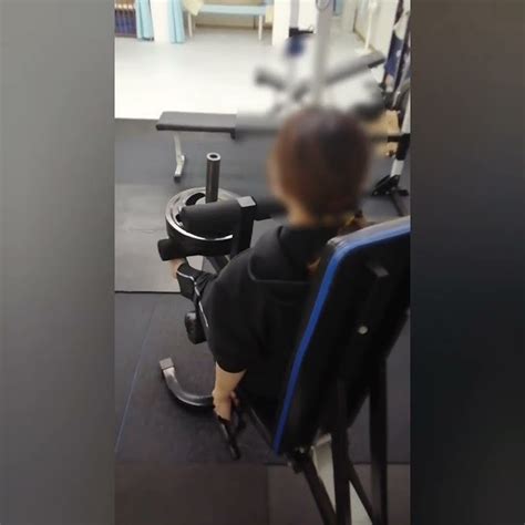 レッグエクステンション 脚トレ 大腿四頭筋 Youtube