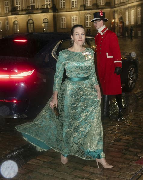 Hvorfor Deltager Barbara Bertelsen I Statsrådsmiddagen Her Er Forklaringen Billed Bladet
