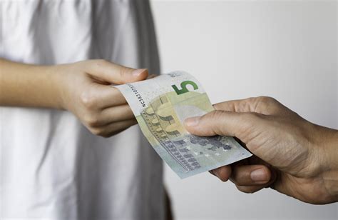 Faut Il Donner De Largent De Poche à Son Enfant Et Si Oui Combien