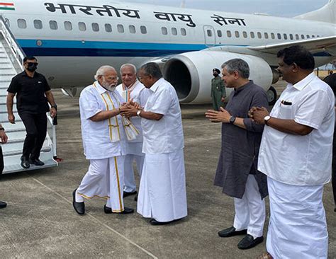 Cm Vijayan And The Governor Of Kerala Welcome Pm Modi To