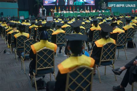 Wisuda Pascasarjana Sarjana Profesi Diploma Universitas Nasional