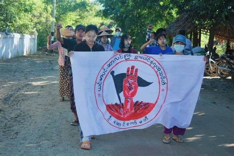 စစ်အာဏာရှင်ဆန့်ကျင်ရေး ချီတက်ခဲ့သည့် ကျေးရွာပေါင်းစုံသပိတ် Bur Mizzima Com