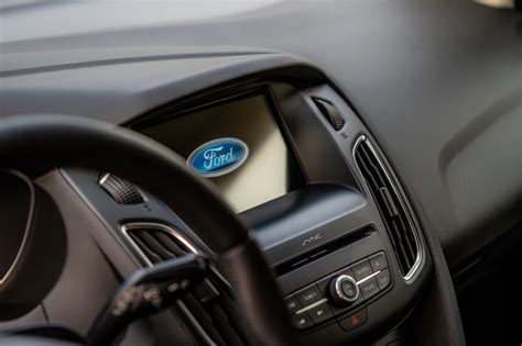 Ford Focus Business Class Clipper Garage Claeskens