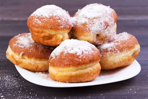 Punjene krofne Slatko iznenađenje u pufnastom testu RECEPT