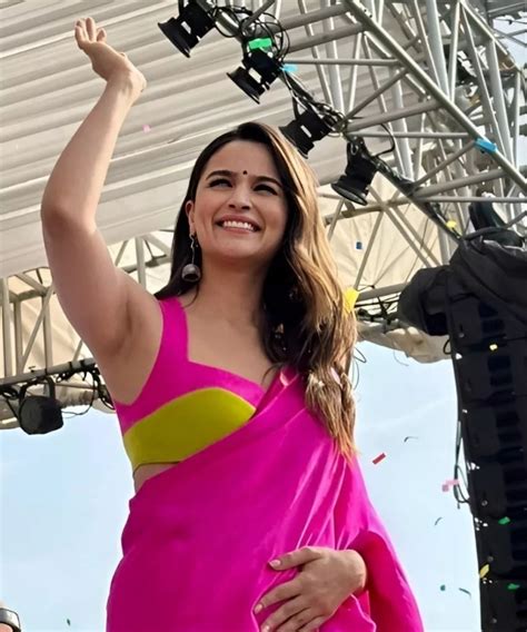 Alia Bhatt R Bollyarm