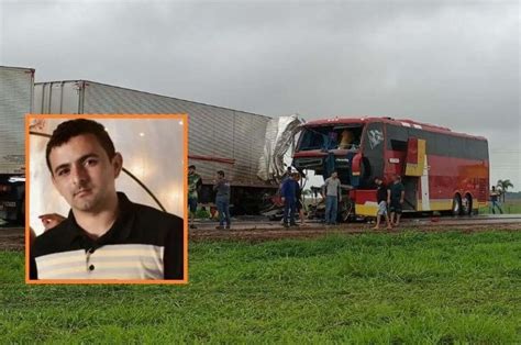 Jovem morre em colisão entre ônibus e carreta na BR Única News Notícias e Fatos