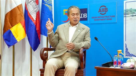 ឯកឧត្តម ចាន់ ស៊ីណាត រដ្ឋលេខាធិការ