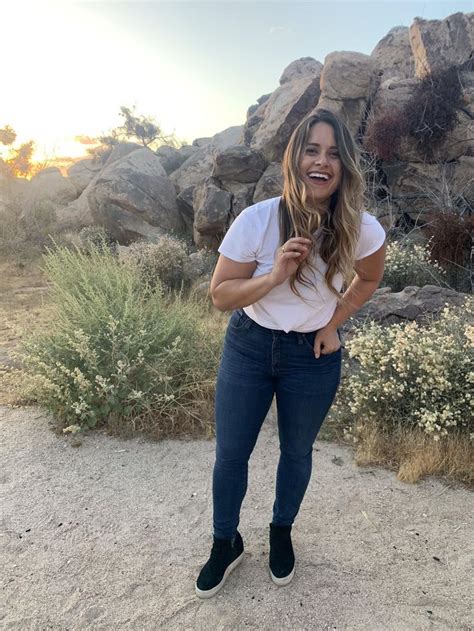 Ep 73 Aura Magic Reading Energy And Balancing The Divine Feminine And Masculine With Lisandra