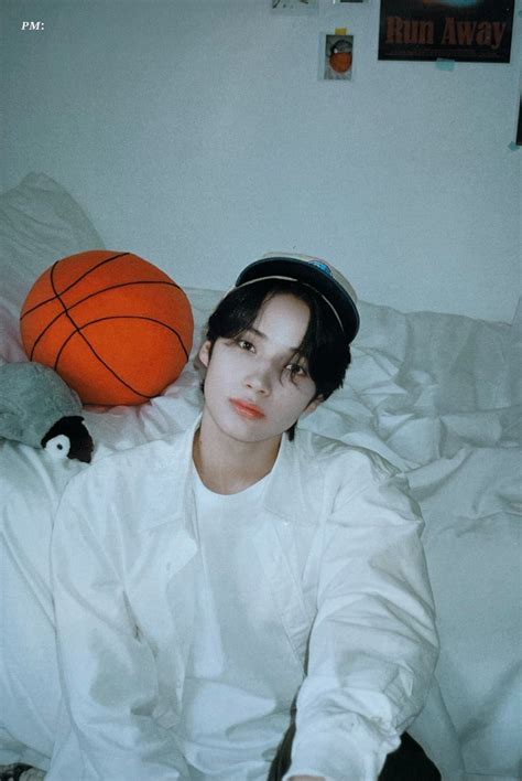 𝙌𝙞𝙡𝙖🐈🥊 On Twitter Rt Plusmoa Live Photo Set 태현 휴닝카이 휴강즈