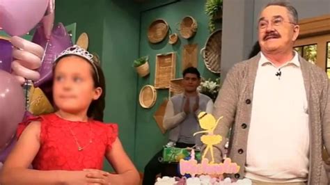 Éste Es El Vestido De Carolina Herrera Que Lució Michaela Bisogno En Su