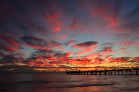 Foto Silueta Del Muelle En El Mar Durante La Puesta Del Sol Imagen