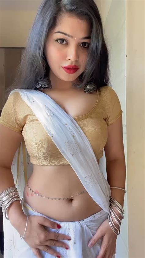Rashmi Singh Rajput R Sareebeauties