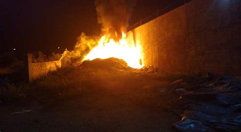 Movilización Por Incendio Al Sur De La Ciudad Tiempo