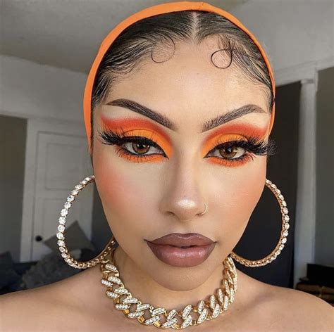 30 Colorful Eye Makeup Looks And Ideas Eye Makeup Colorful Eye Makeup
