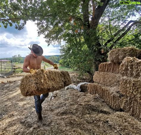 Cem Kenar Gethu Cinema